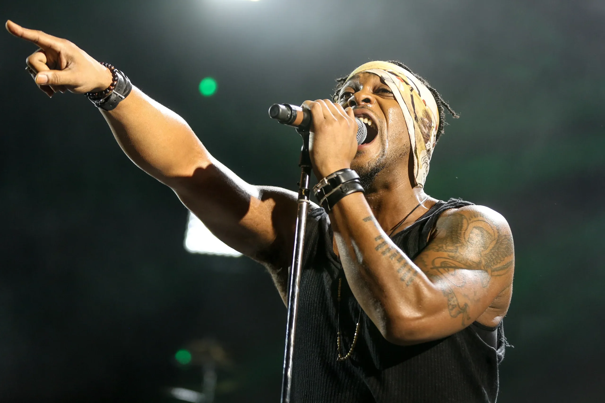 D’Angelo, Grammy-winning R&B singer who became an icon with ‘Untitled ...