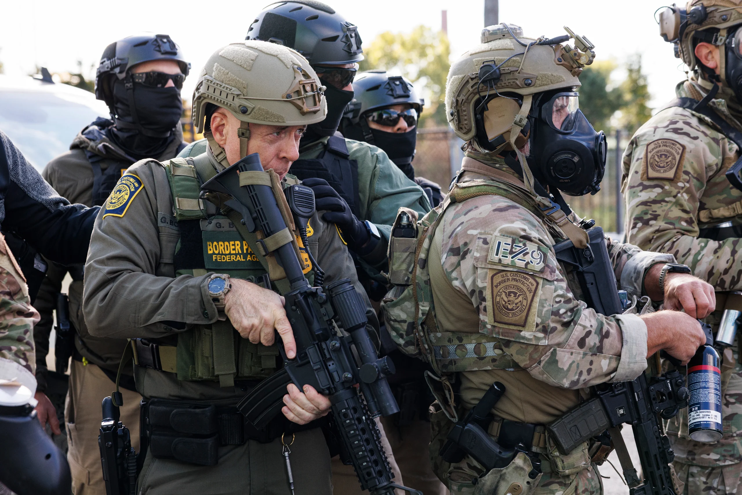 As federal agents ramp up Chicago immigration crackdown, more elected ...