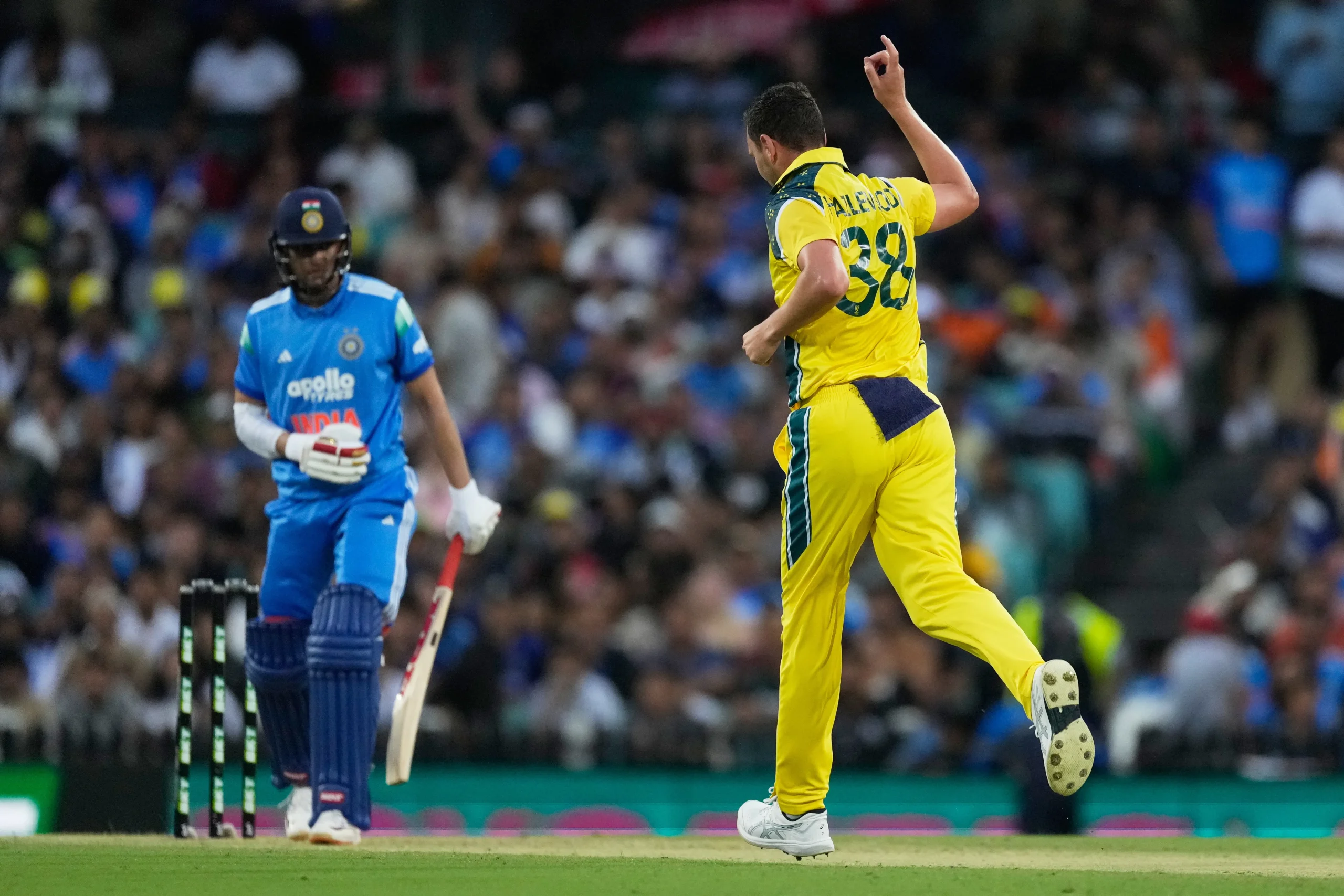 Australia fast bowler Hazlewood is ruled out of first Ashes test ...