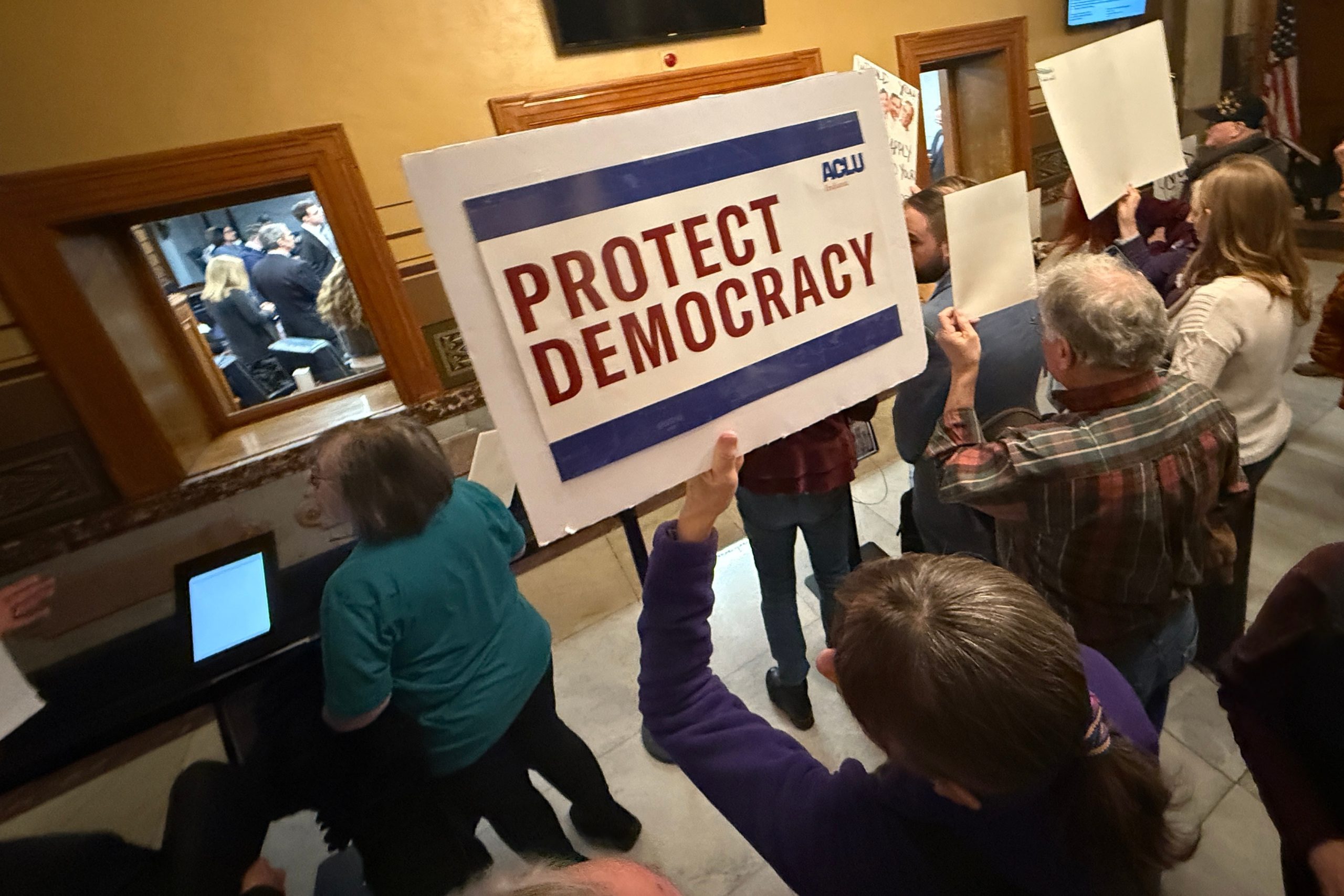 Indiana Republicans defy Trump and reject his House redistricting push ...