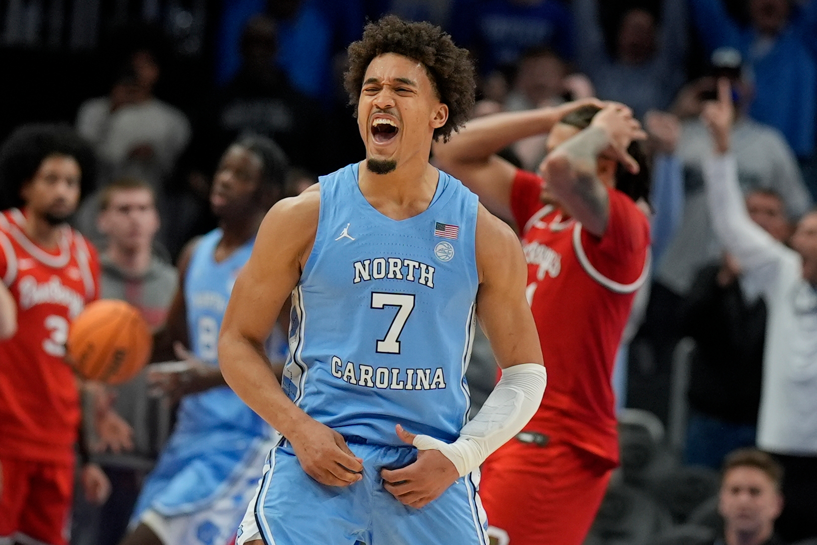 Seth Trimble returns from broken arm to set up winning basket in UNC’s ...