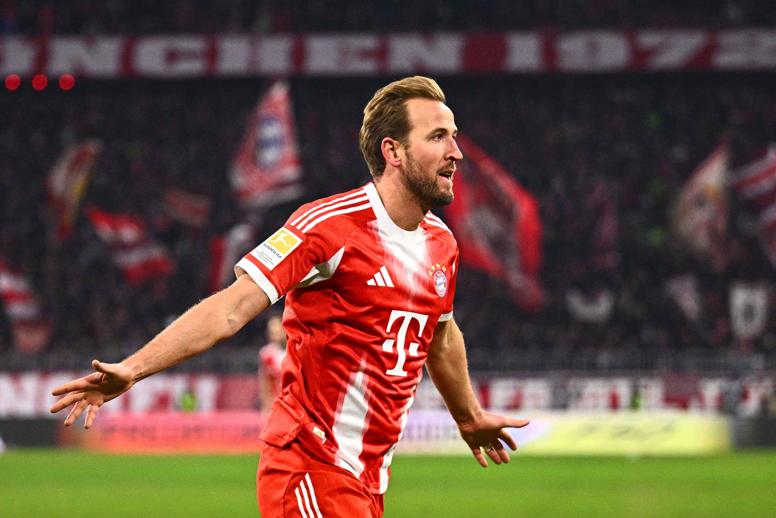 Bayern demolishes Wolfsburg 8-1 to go 11 points clear in Bundesliga ...