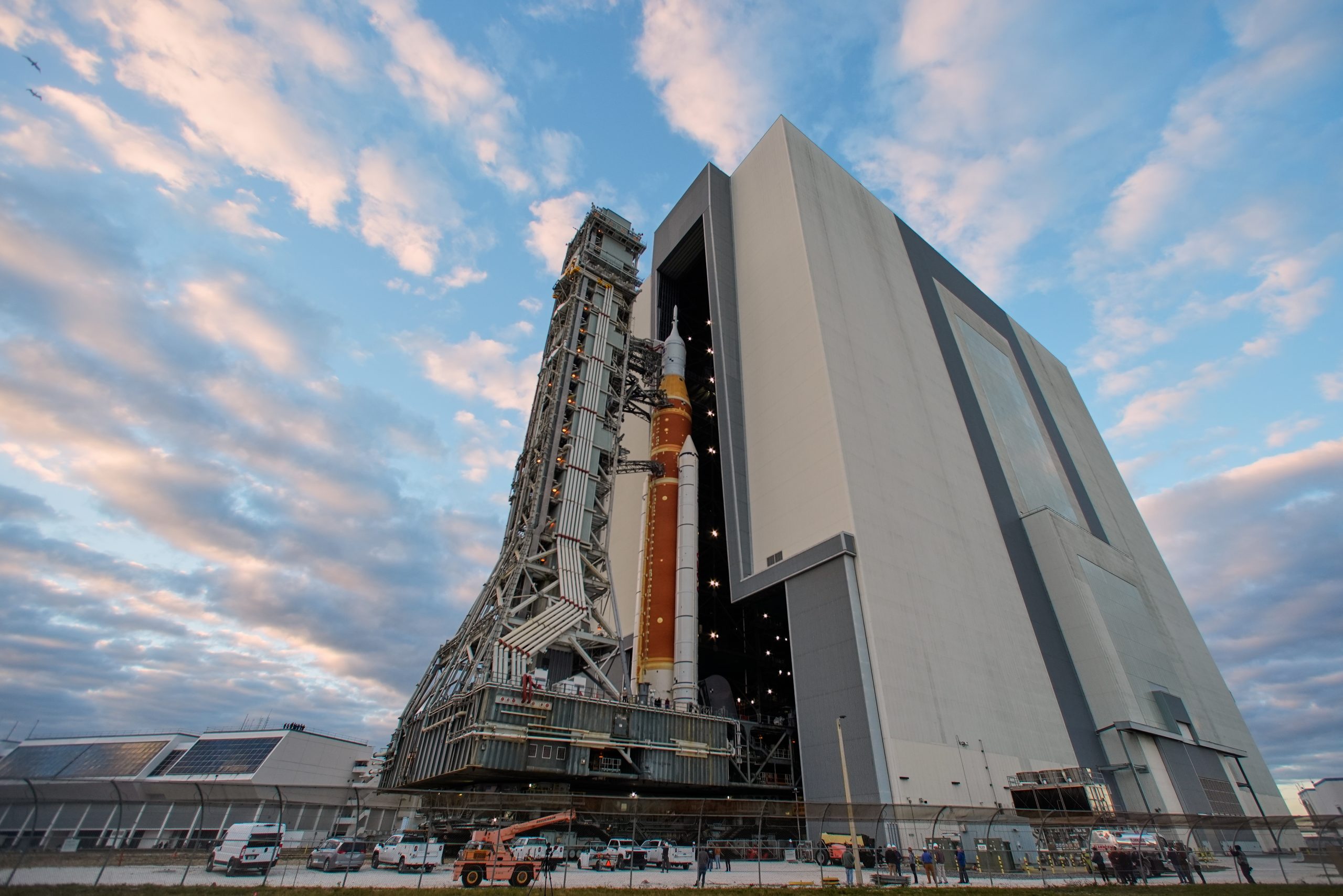 NASA’s new moon rocket moves to the pad ahead of astronaut launch as ...