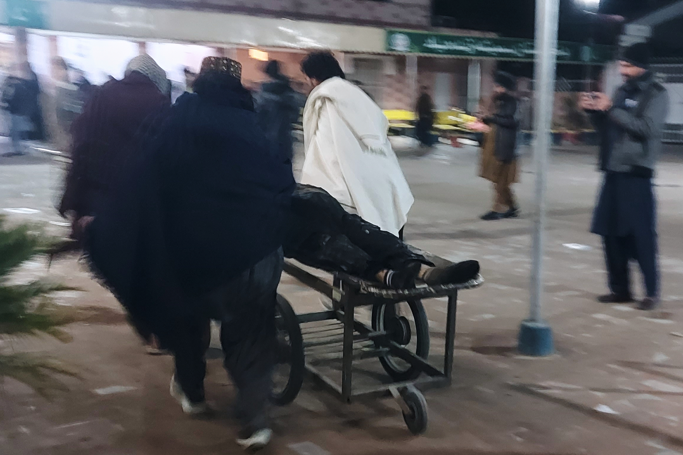 A suicide bomber strikes a wedding in northwestern Pakistan and kills 7 ...