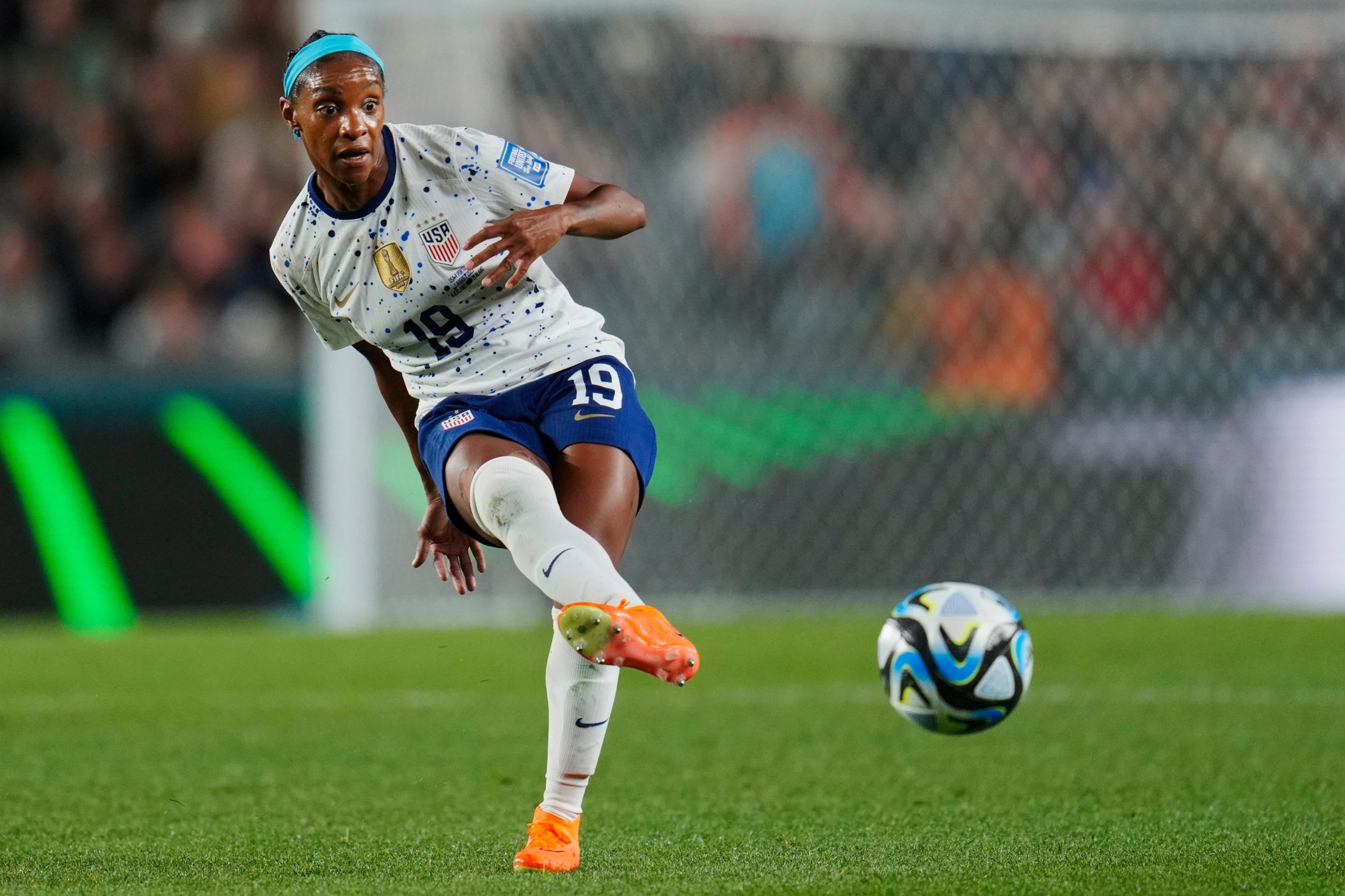 US star Crystal Dunn announces retirement from soccer at age 33 – News.net