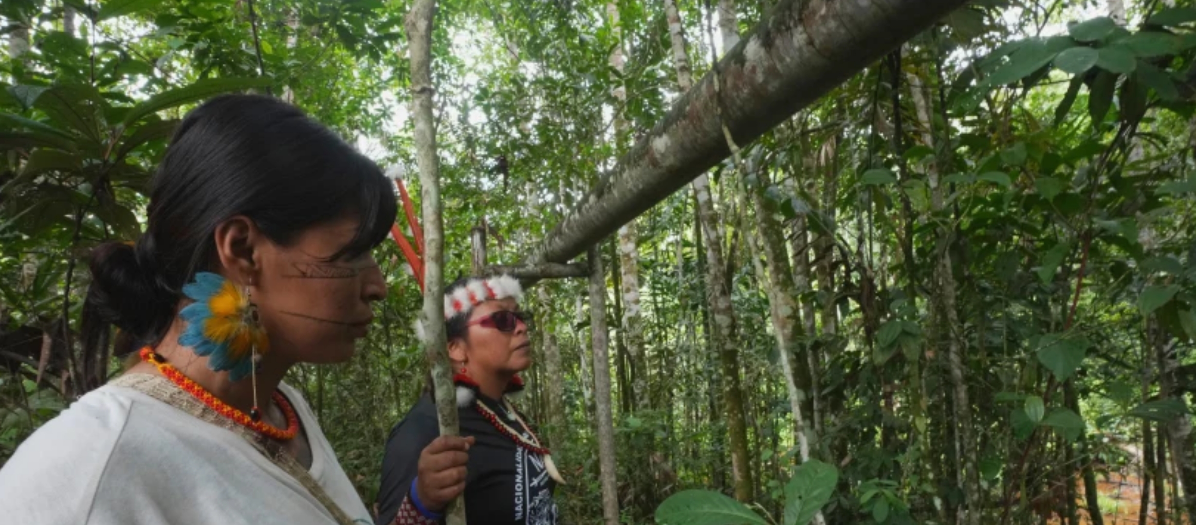 Indigenous women tour Ecuador oil field as warning against Amazon ...