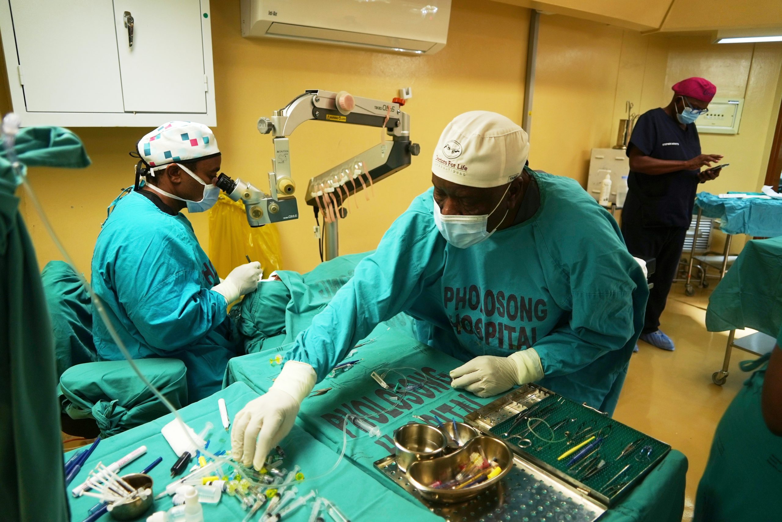 ‘Wow!’ The eye surgery marathon that restored sight for some South ...